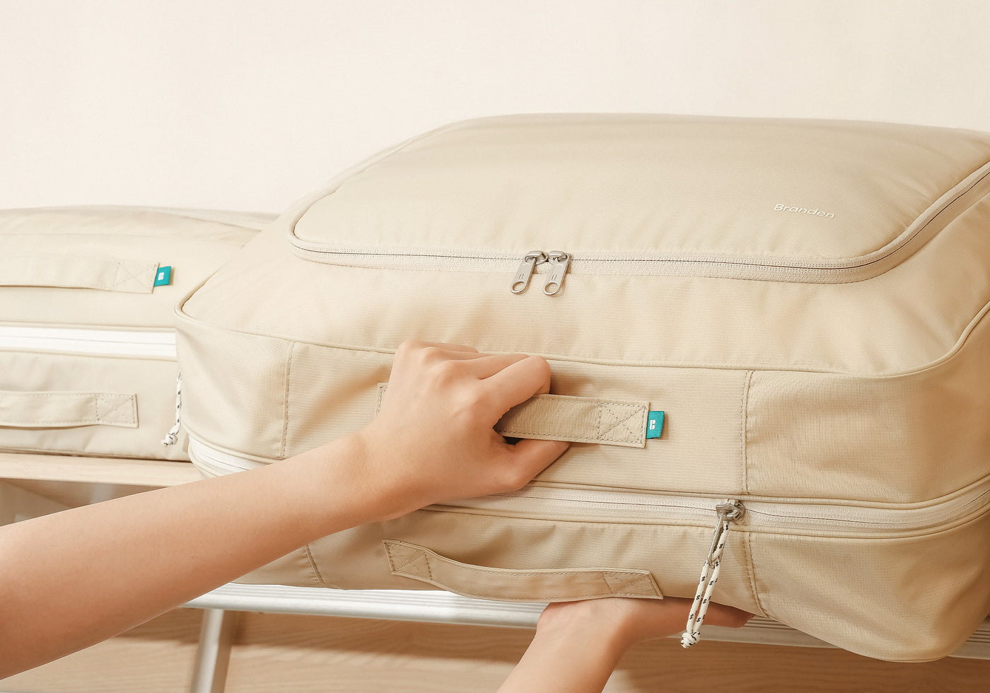 Branden Seoul Volume in half, Joy in double